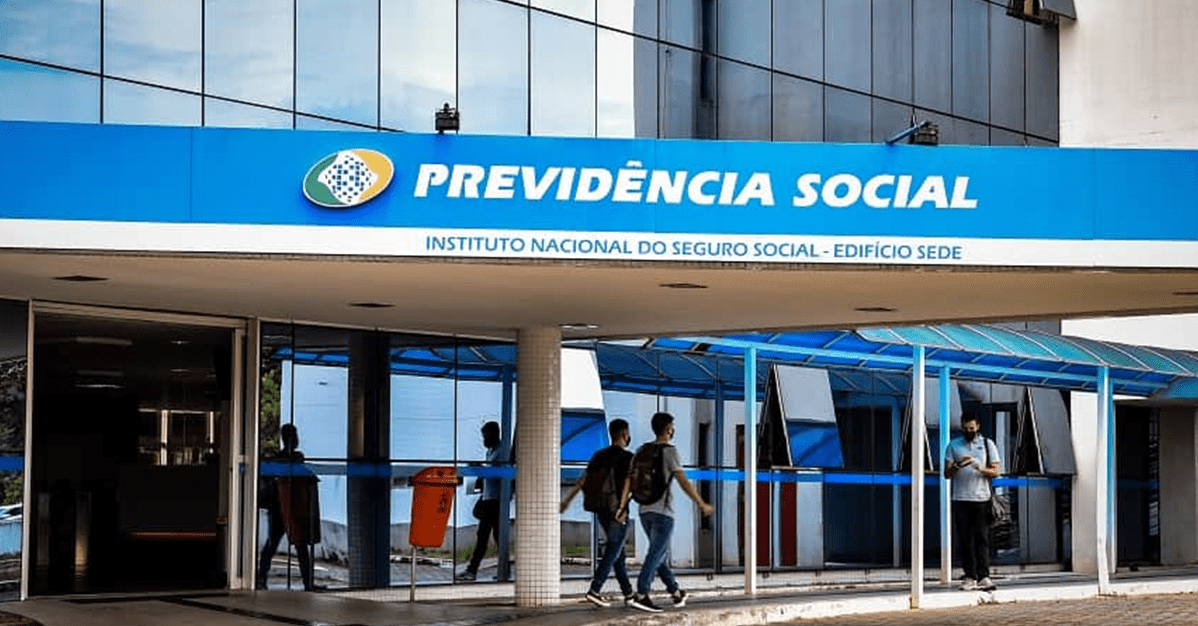 Moraes suspende trâmite de ações que tratam da revisão da vida toda ...